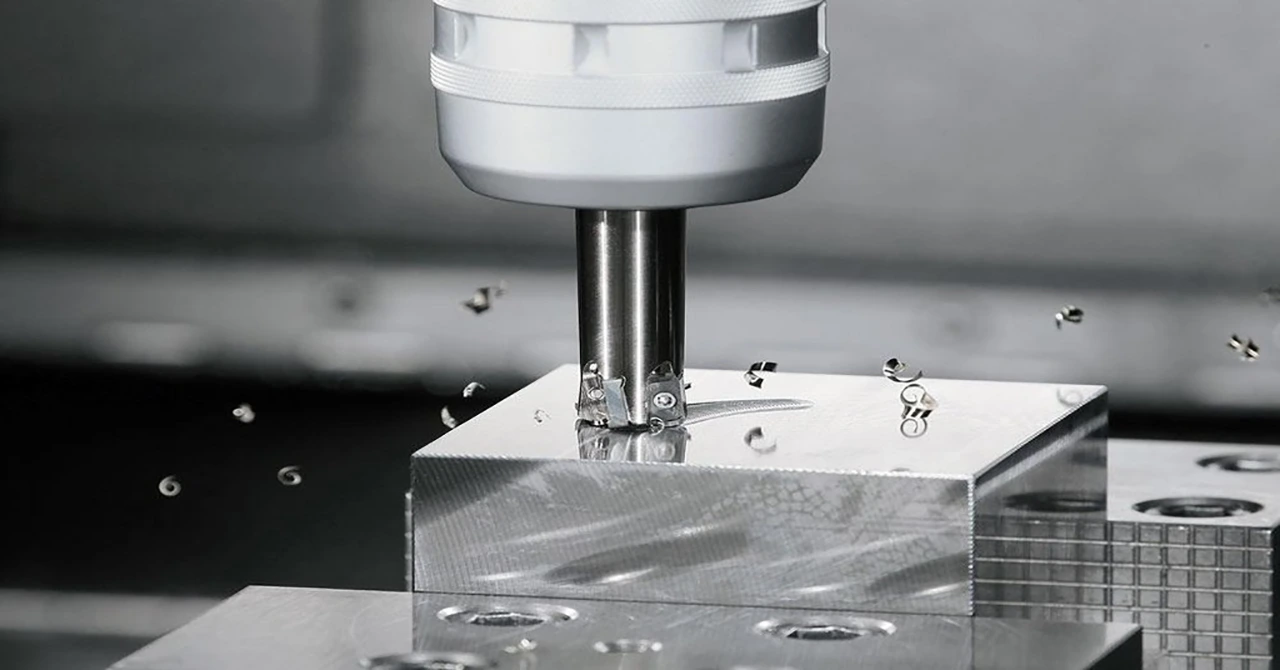 Plain Milling: Process, Types, Cutting Tool, and Comparison